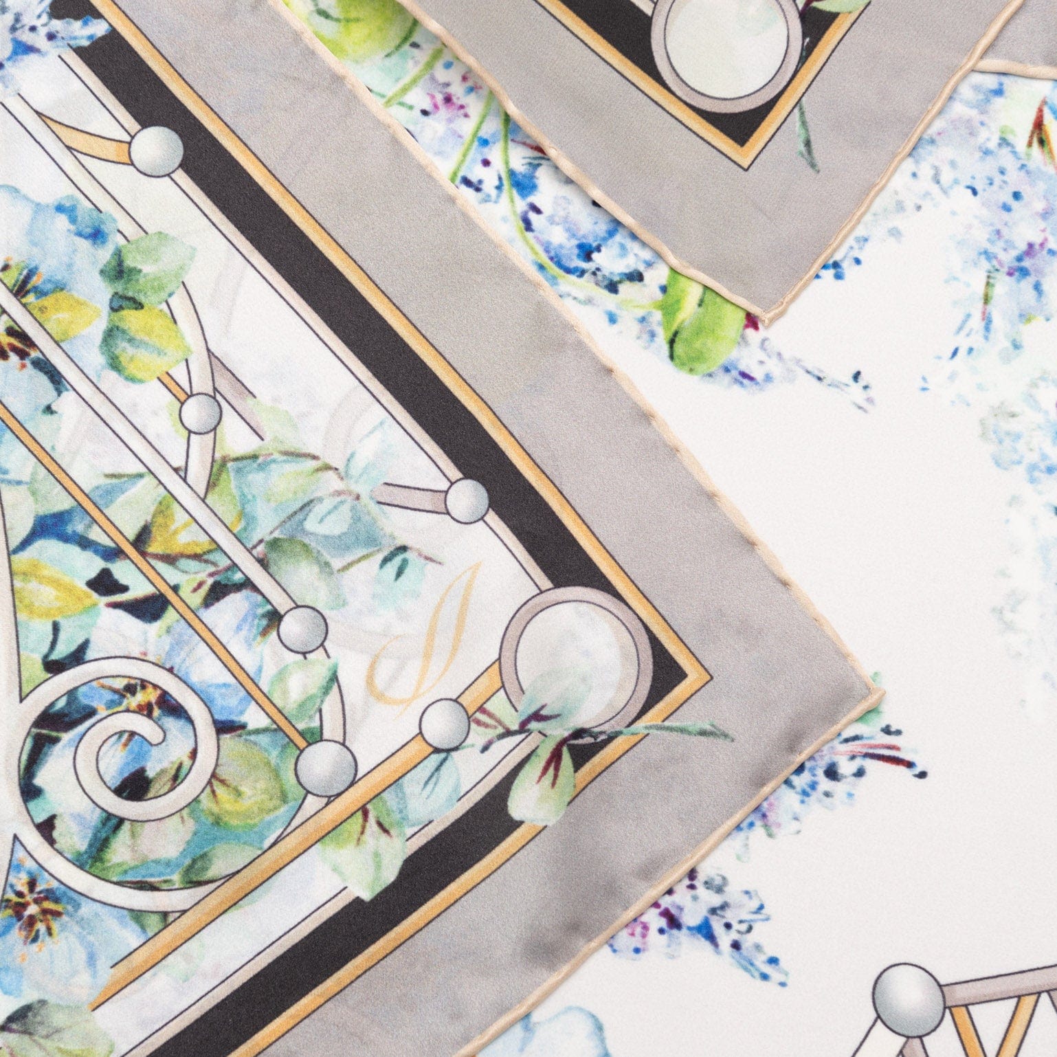 Large Silk Scarves & Foulards - Made in Italy - Elizabetta